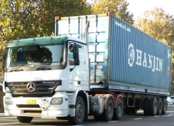 Load restraint - loading heavy vehicles