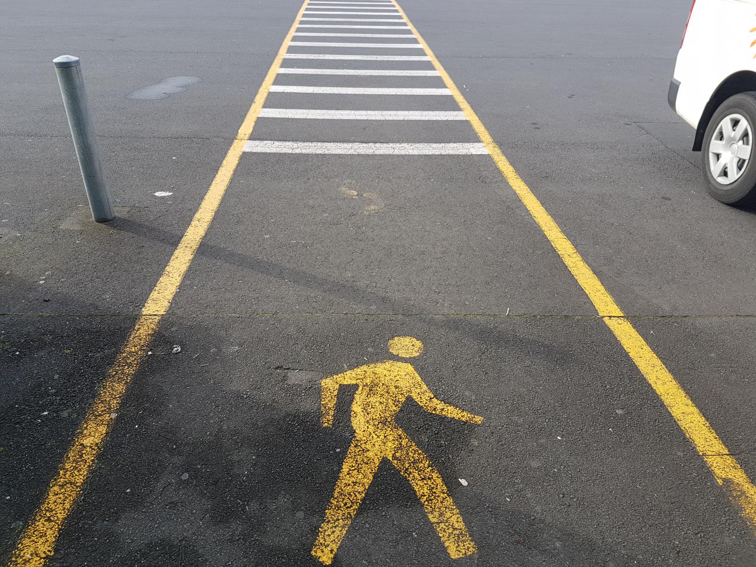 Safe systems for truck drivers visiting a site