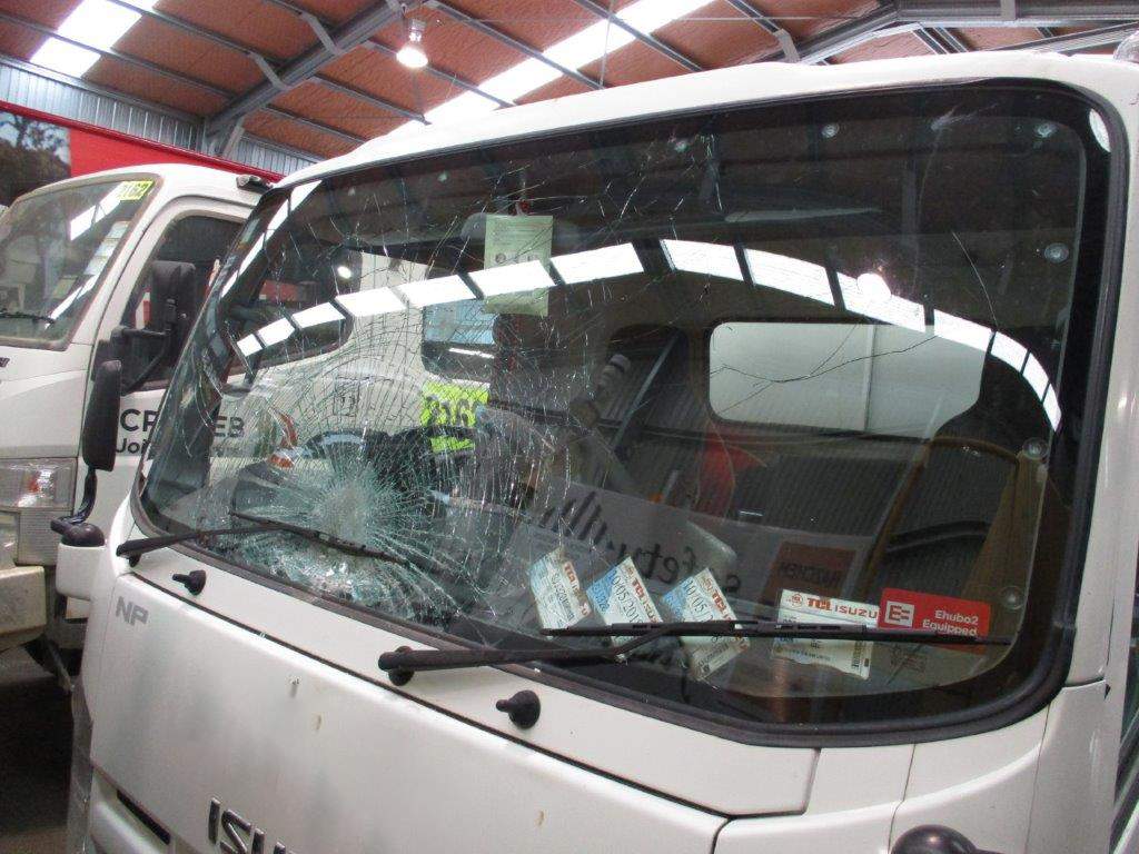 How to know if your car’s windshield is beyond repair | Driver ...