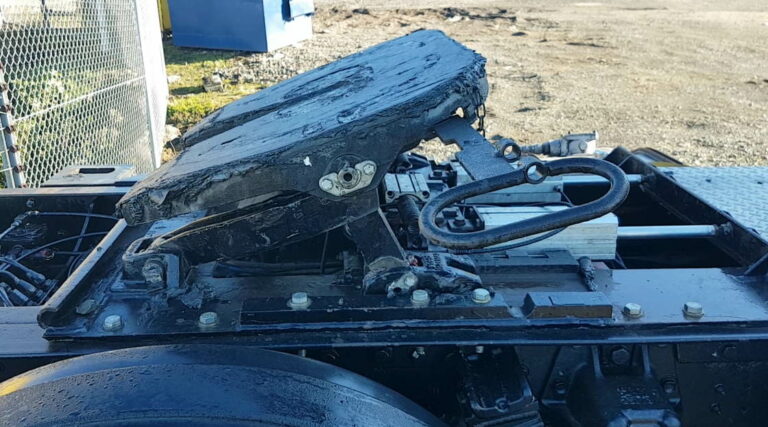 What's a dual-height fifth wheel?