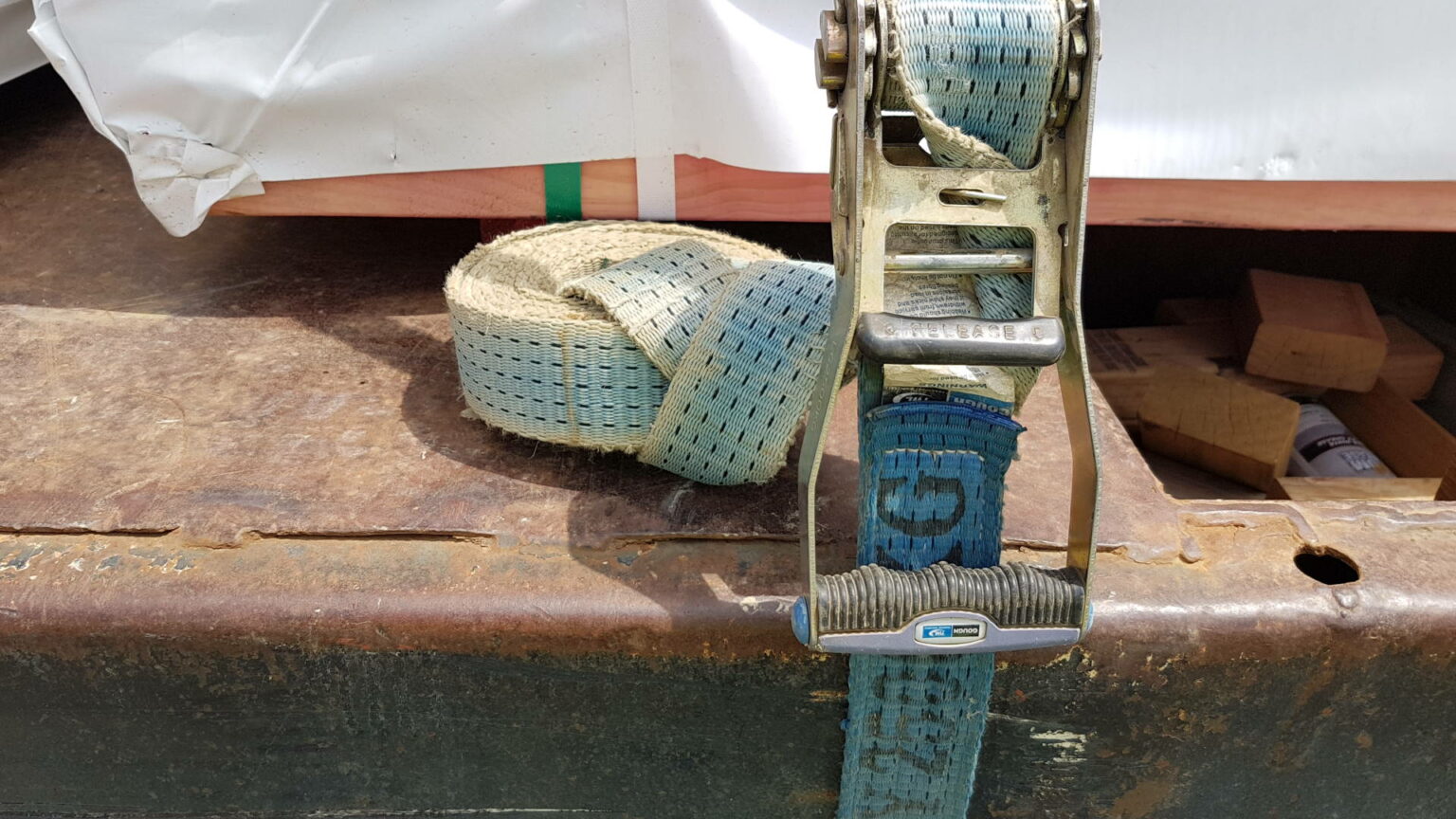 How to maintain heavy vehicle ratchet straps | Driver Knowledge Test ...