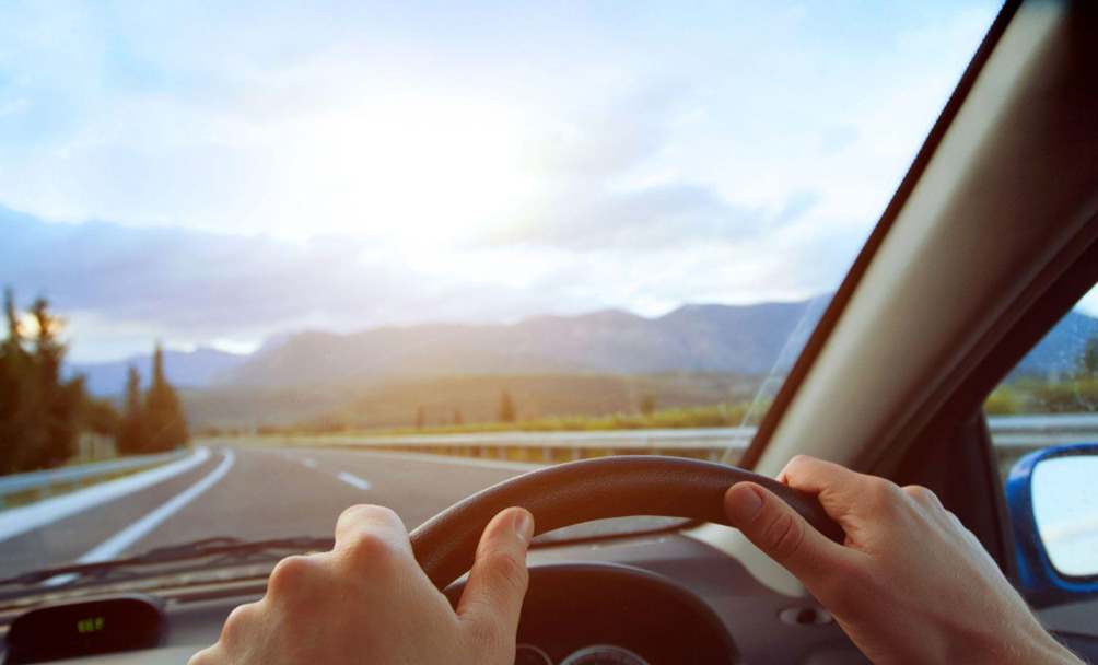 Tips and safety advice for driving in Australia