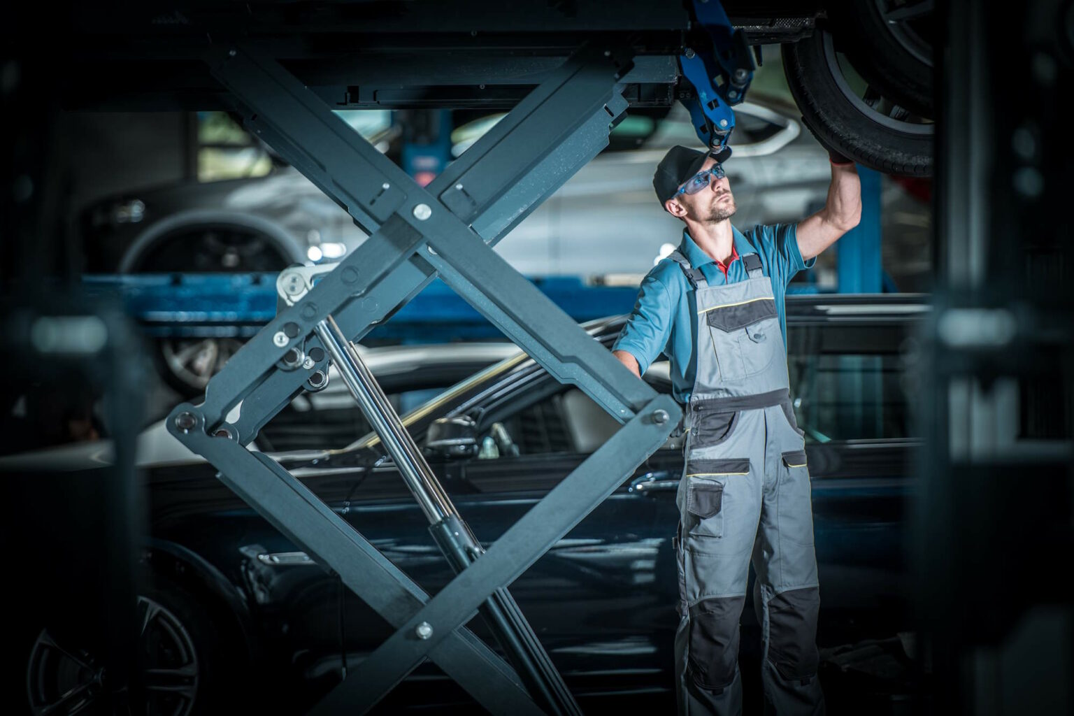 Car lift 101: the different types, their uses and maintenance tips